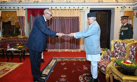 राष्ट्रपतिसमक्ष ओहोदाको प्रमाणपत्र पेस सार्वजनिक सेवा प्रसारण संस्था