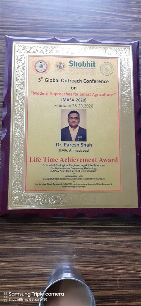 Life Time Achievement Award 2020 Prof Paresh Shah