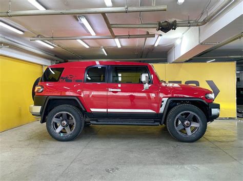 Fj L V