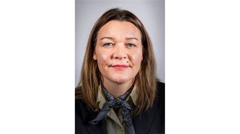 Virginie Regnault 44 Teamleiterin Bei Postauto