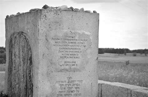 Zbrodnia w Jedwabnem 7 lipca 1941 co wówczas się wydarzyło