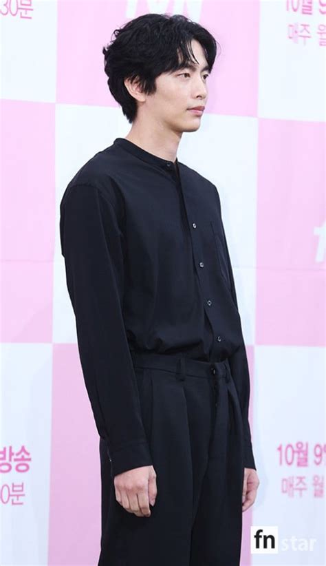 [포토] 이민기 ‘조각이 따로없네 헉스