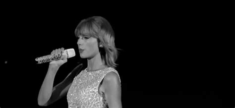 Taylor Swift Gifs