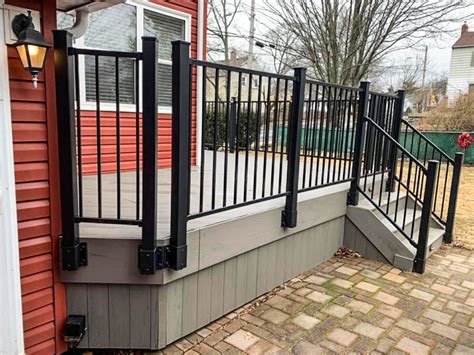 Composite And Vinyl Pvc Decks