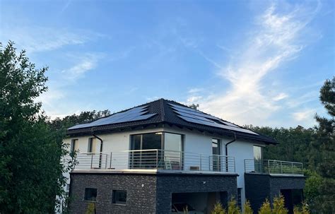 Fotovoltaická elektrárna s bateriovým úložištěm instalována v Trubíně