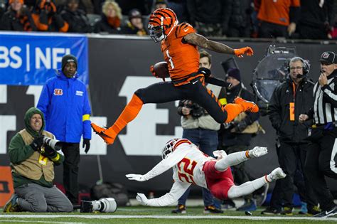Bengals Beat Chiefs 27 24 For Fourth Consecutive Win By The Numbers