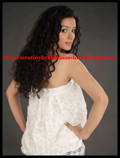 Tamil Hot Hits Actress Piya Hot Photos
