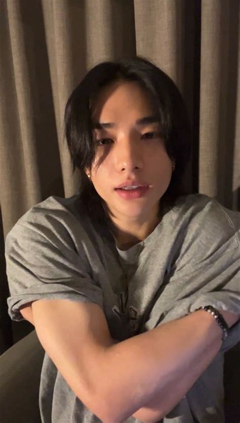 Hyunjin Instagram Live 23820