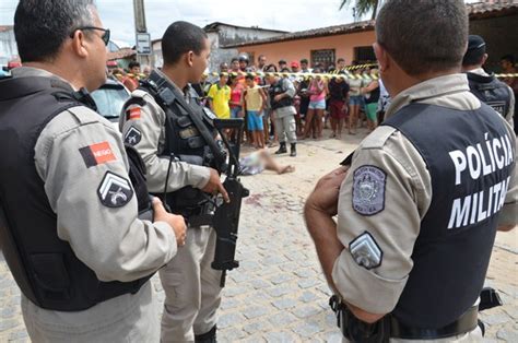 G1 Homem Suspeito De Assalto é Morto No Meio Da Rua Em João Pessoa