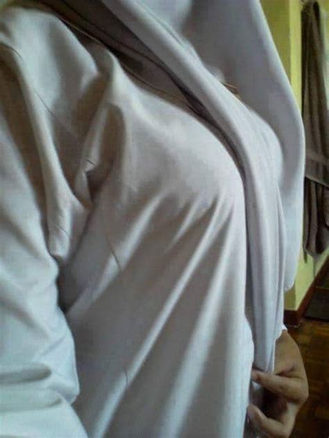 Fantasi Cinta Siapa Suka Tetek Budak Sekolah