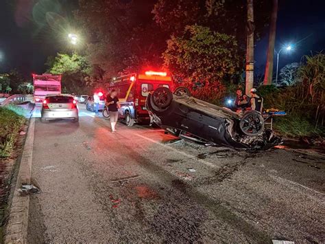 Mulher Fica Ferida Após Carro Capotar Na Br 381 Em Ipatinga