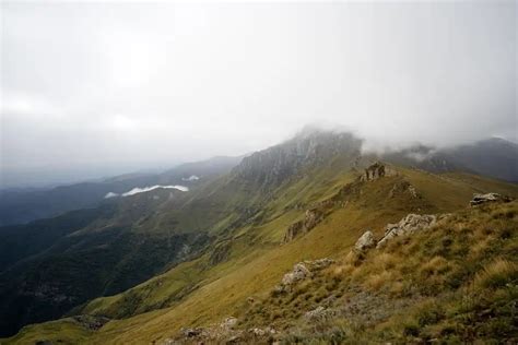 Ուրասար լեռ Բազումի Լեռնաշղթա