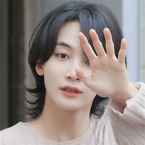 Jeonghan 230429 Seventeen Offline Fansign Icon