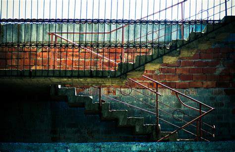 วอลเปเปอร์ โมเดล มืด 3d อาคาร การสะท้อน เงา ผนัง สมมาตร การก่อสร้าง สนามกีฬา บันได