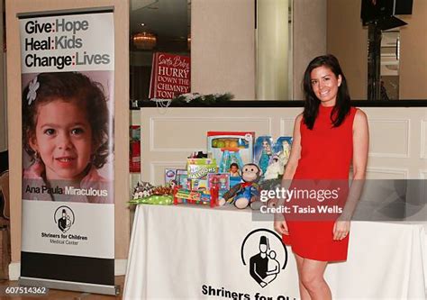 Elizabeth Fraley Photos And Premium High Res Pictures Getty Images