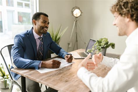 How To Find A Health Insurance Broker For Your Needs How To Find A