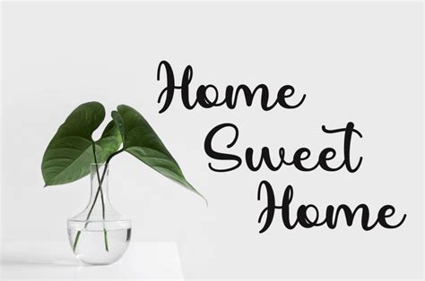 Rosalie Font · 1001 Fonts