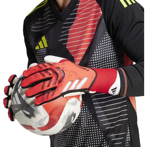Adidas Predator Pro Goalkeeper Gloves Adults Goalkeeper Gloves