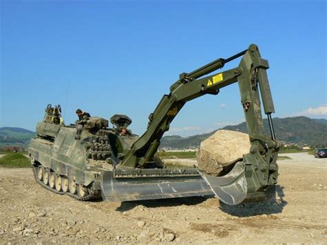 El Rheinmetall Kodiak Será El Nuevo Vehículo De Ingenieros De Combate