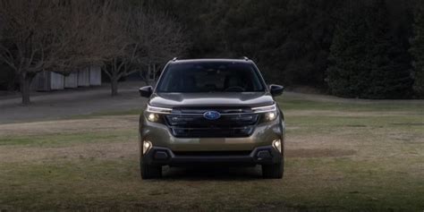 연비 149kml 브랜드 최초 선보이는 하이브리드 Suv 2025 스바루 포레스터 구름을달리다
