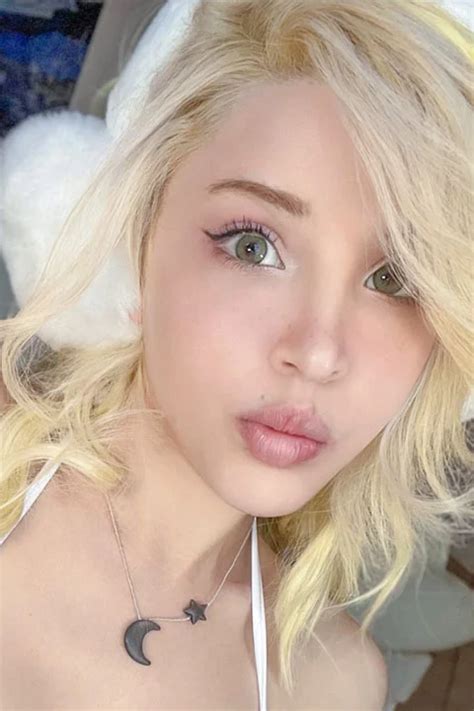 Asmr Cherry Crush Biography Wikipedia Dob And Networth Info