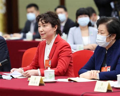 聚焦两会丨委员王静：专心做好搞科研、当委员两件事澎湃号·政务澎湃新闻 The Paper