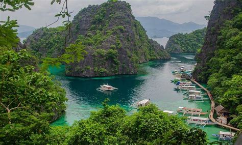 Exploring Kayangan Lake In Coron Palawan