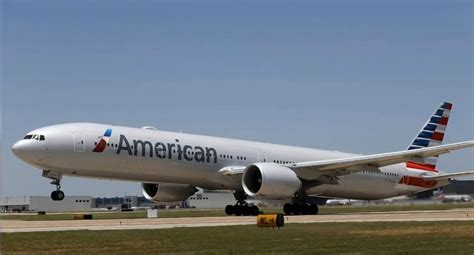 Teen Finds Hidden Camera In Airplane Bathroom Parents Blame Flight Attendant Absolute News