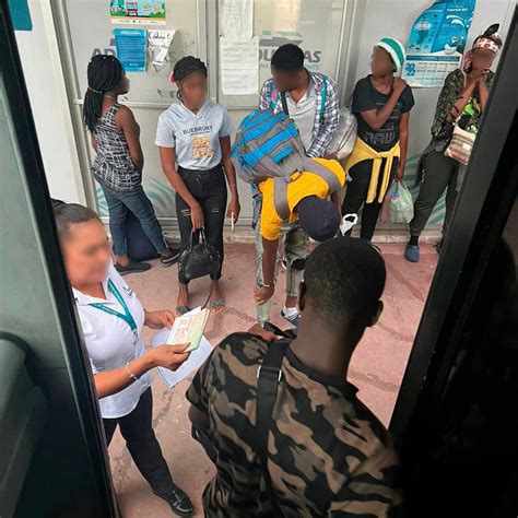 Se Realiza La Expulsión De Extranjeros Que No Cumplieron Con Los