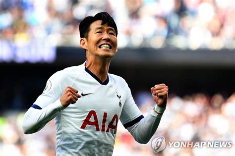 시즌 1호 골 터뜨리고 포효하는 손흥민 연합뉴스