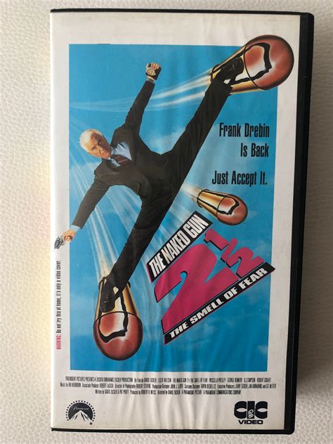 Купить Голый пистолет 2 1 2 Голый пистолет Видеокассета VHS отзывы
