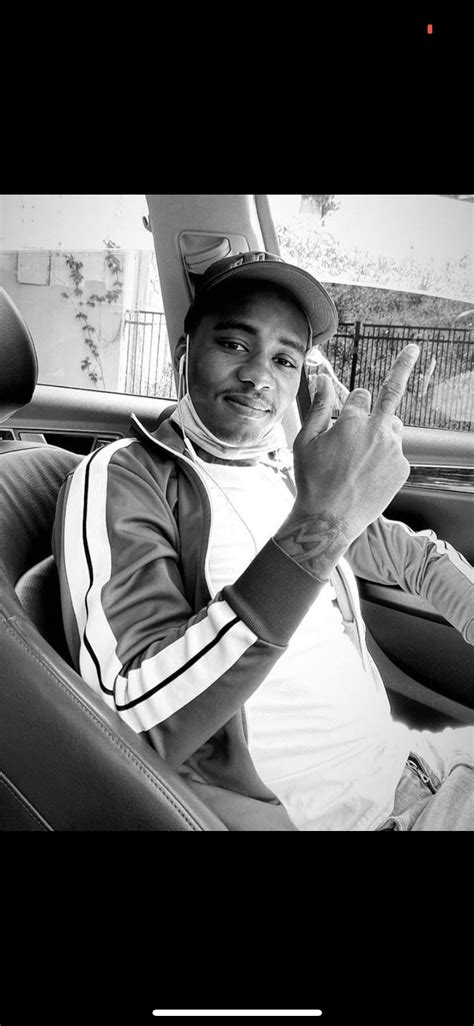 Cha Glizzy 🦢 I Wonder What Was The Super Savage Listening Too Doubt It