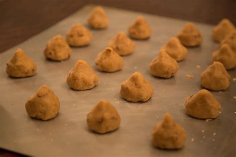 Caramel Kisses — London Lovett