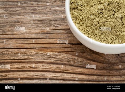 Kelp Powder Nutritional Supplement Reach In Iodine Calcium Iron