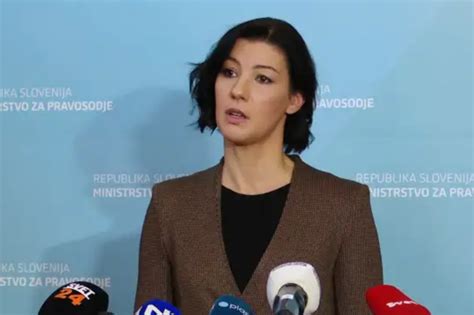 Stavba Na Litijski Golob Pričakuje Razjasnitev Vseh Okoliščin Nakupa