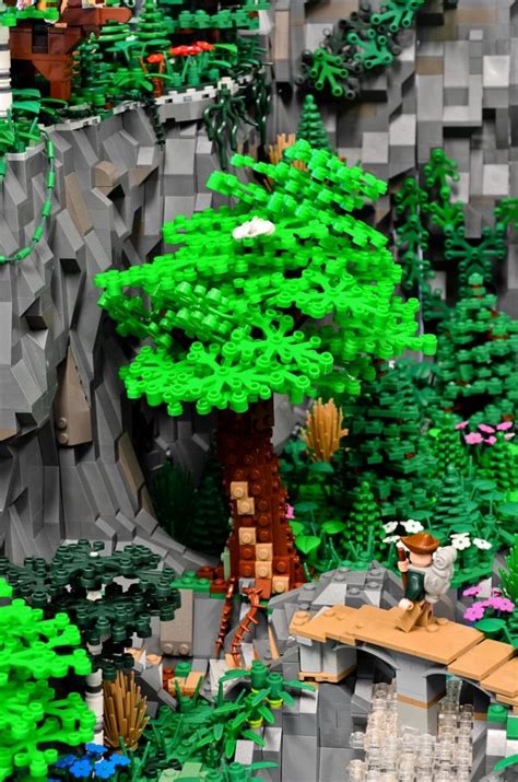 Erebor by Blake Baer and Jack Bittner. 80,000 Lego pieces strong.