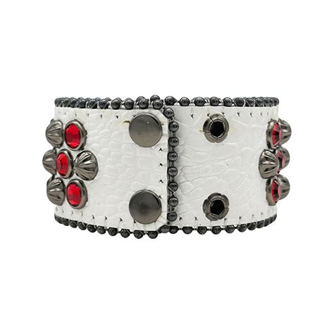 Lavasan Cuff Whitered Bb Simon®