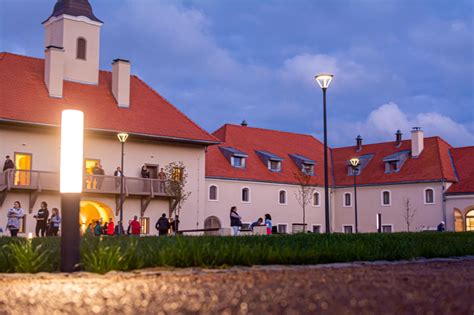 Castelul Teleki din Posmuș redeschis după 4 ani de renovare