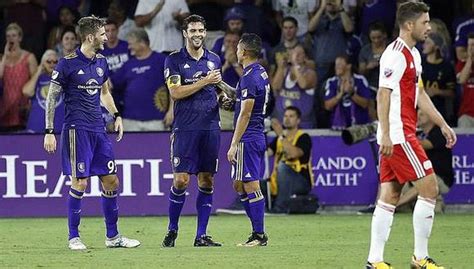 Kaká Elogió A Yoshimar Yotún Previo Al Partido Ante Nueva Zelanda
