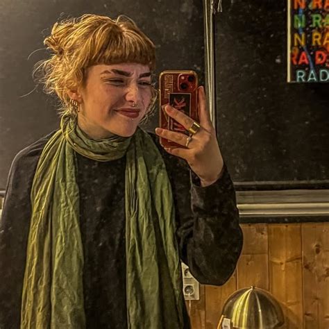Sophie Sophie Tms • Threads Say More