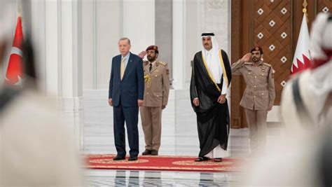 أمير قطر وأردوغان يبحثان التطورات في غزة ويشهدان توقيع اتفاقيات