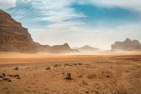 El polvo atmosférico del desierto está refrigerando ligeramente la