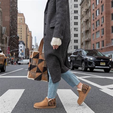 Annie Shepherd Of Sweden Brownblack Stripes