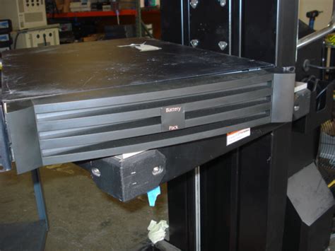 APC SmartUPS Battery Backup UPS SUM48RMXLBP2U IBM SUM48RMXLBP2U