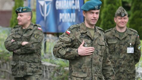 Украинцам в Европе раздадут повестки Попали Amarok Man — Livejournal