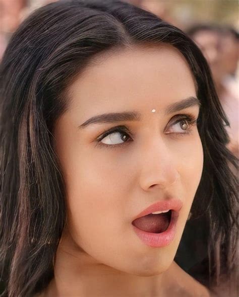 Shraddha Kapoor In Yellow Saree Looked So Sexy Rlustiwood