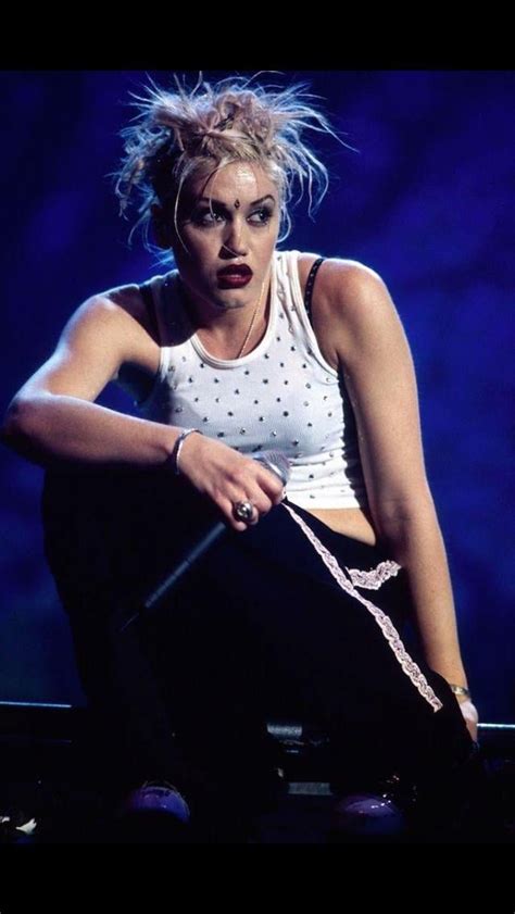 Throwback Gwen Stefani In The 90s And 2000s Rpopculturechat