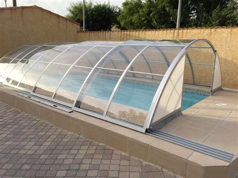 7 Retractable Patio Enclosures Ideas That Will Protect Your Pool From