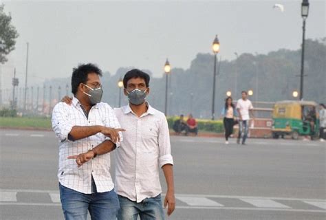 दिल्ली में बहुत खराब हुई हवा एनसीआर के शहरों में हालत गंभीर Delhi