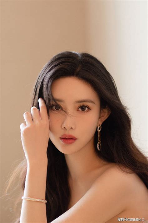孟子义出席微博视界大会 获优秀艺能奖荣誉 搜狐大视野 搜狐新闻